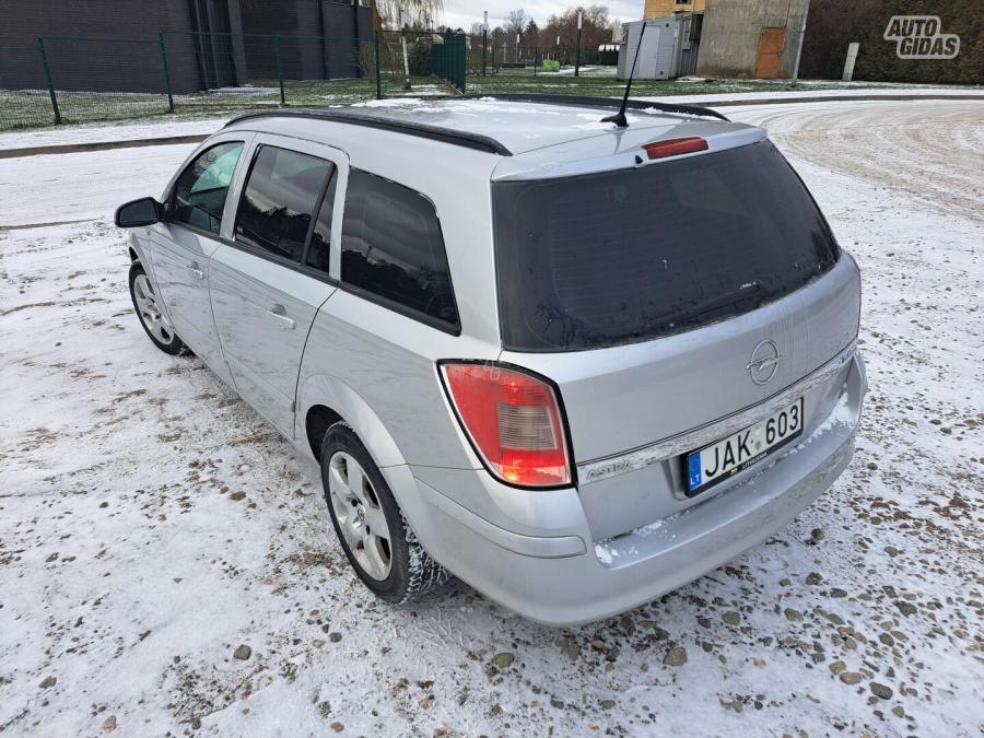 Pelēks Opel Astra 2007 Kauņa, ar dzinēja tilpumu 1.90 L un nobraukumu 275 tūkst. km par 1290 €, foto 6 vietnē AUTOMOTO.COM.LV