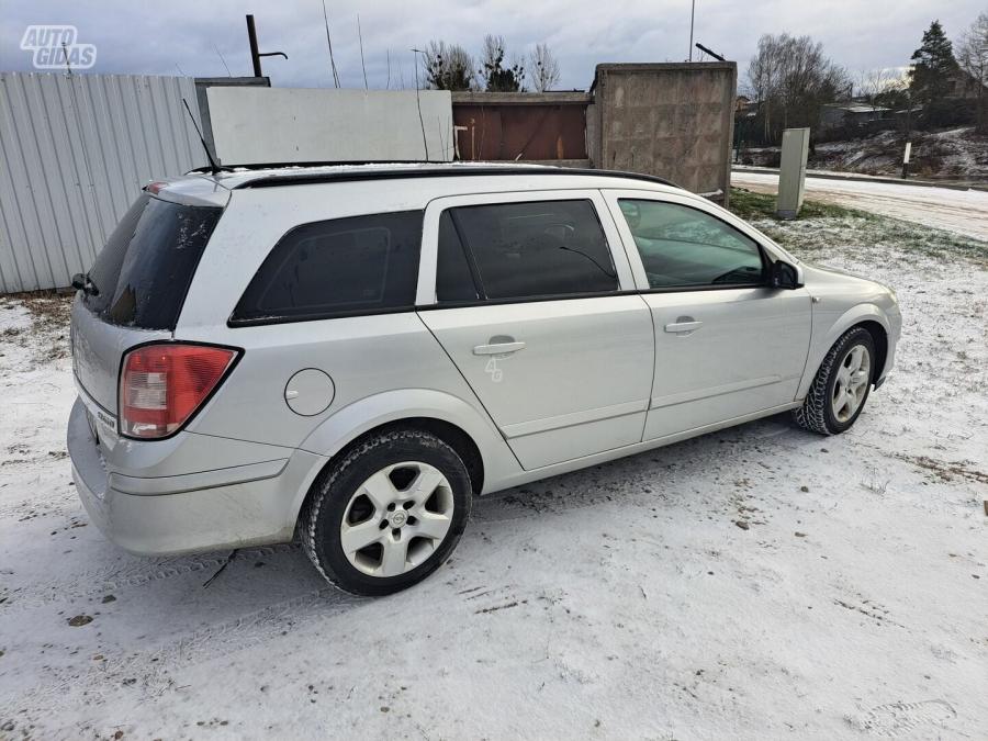 Pelēks Opel Astra 2007 Kauņa, ar dzinēja tilpumu 1.90 L un nobraukumu 275 tūkst. km par 1290 €, foto 19 vietnē AUTOMOTO.COM.LV