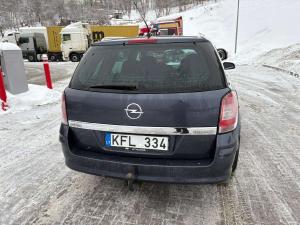 Grey Opel Astra 2007 in Vilnius, with an engine capacity of 1.60 L and mileage of 242 thousand km for 1200 €, photo 6 on AUTOMOTO.COM.LV