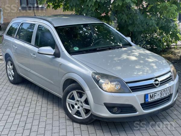 Pelēks Opel Astra 2007 Rīga, ar dzinēja tilpumu 1.90 L un nobraukumu 290 tūkst. km par 1600 €, foto 2 vietnē AUTOMOTO.COM.LV