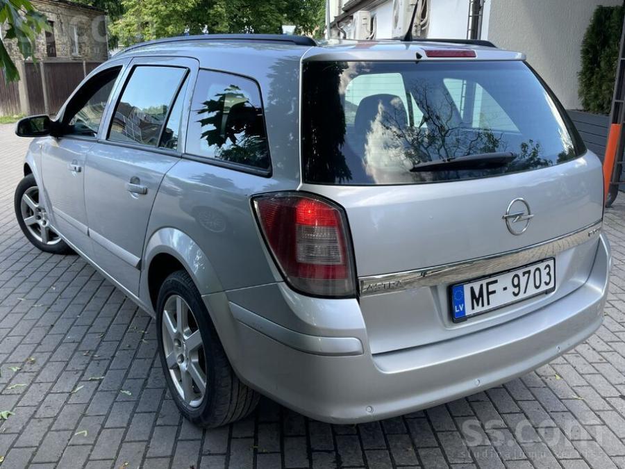 Pelēks Opel Astra 2007 Rīga, ar dzinēja tilpumu 1.90 L un nobraukumu 290 tūkst. km par 1600 €, foto 5 vietnē AUTOMOTO.COM.LV