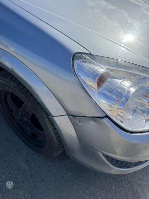 Pelēks Opel Astra 2007 Kauņa, ar dzinēja tilpumu 1.60 L un nobraukumu 162 tūkst. km par 1100 €, foto 5 vietnē AUTOMOTO.COM.LV