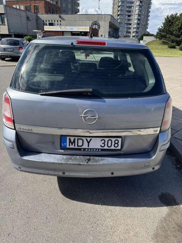 Pelēks Opel Astra 2007 Kauņa, ar dzinēja tilpumu 1.60 L un nobraukumu 162 tūkst. km par 1100 €, foto 5 vietnē AUTOMOTO.COM.LV
