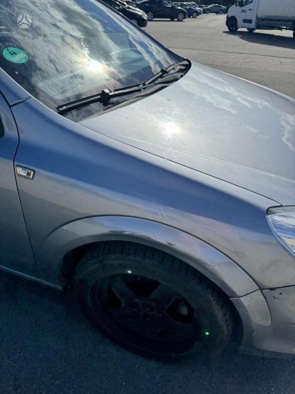 Pelēks Opel Astra 2007 Kauņa, ar dzinēja tilpumu 1.60 L un nobraukumu 162 tūkst. km par 1100 €, foto 6 vietnē AUTOMOTO.COM.LV