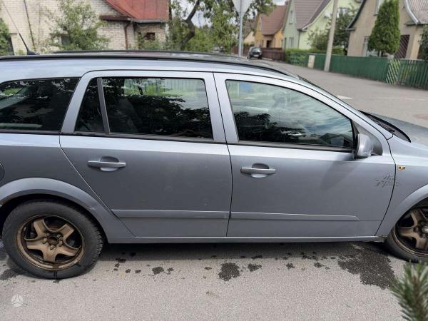 Pelēks Opel Astra 2007 Kauņa, ar dzinēja tilpumu 1.91 L un nobraukumu 325 tūkst. km par 750 €, foto 6 vietnē AUTOMOTO.COM.LV