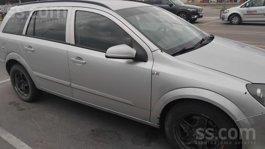 Grey Opel Astra 2007 in Jekabpils, with an engine capacity of 1.90 L and mileage of 455 thousand km for 800 €, photo 3 on AUTOMOTO.COM.LV