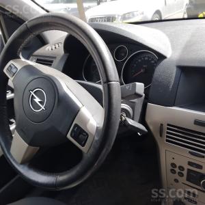 Grey Opel Astra 2007 in Jekabpils, with an engine capacity of 1.90 L and mileage of 455 thousand km for 800 €, photo 6 on AUTOMOTO.COM.LV