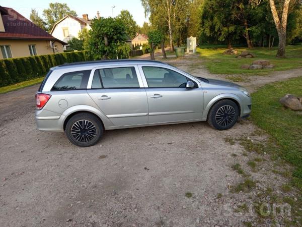 Pelēks Opel Astra 2007 Dobele, ar dzinēja tilpumu 1.90 L un nobraukumu 345 tūkst. km par 1200 €, foto 4 vietnē AUTOMOTO.COM.LV