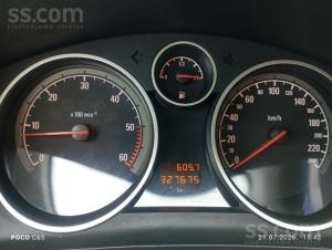 Grey Opel Astra 2007 in Dobele, with an engine capacity of 1.90 L and mileage of 328 thousand km for 1300 €, photo 11 on AUTOMOTO.COM.LV