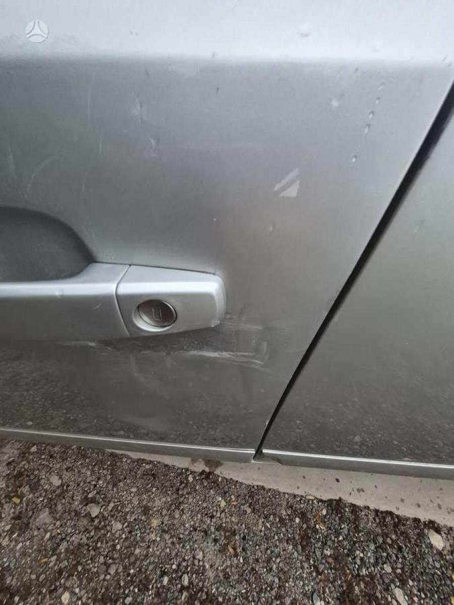 Grey Opel Astra 2007 in Panevezys, with an engine capacity of 1.91 L and mileage of 269 thousand km for 1250 €, photo 8 on AUTOMOTO.COM.LV
