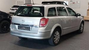 Grey Opel Astra 2007 in Limbazi, with an engine capacity of 1.60 L and mileage of 234 thousand km for 3150 €, photo 5 on AUTOMOTO.COM.LV
