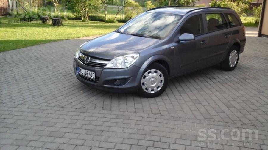 Grey Opel Astra 2007 in Ogre, with an engine capacity of 1.60 L and mileage of 249 thousand km for 2350 €, photo 1 on AUTOMOTO.COM.LV