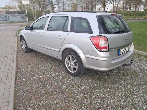 Pelēks Opel Astra 2008 Liepāja, ar dzinēja tilpumu 1.90 L un nobraukumu 365 tūkst. km par 1650 €, foto 4 vietnē AUTOMOTO.COM.LV