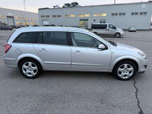 Pelēks Opel Astra 2008 Marijampole, ar dzinēja tilpumu 1.91 L un nobraukumu 215 tūkst. km par 1999 €, foto 4 vietnē AUTOMOTO.COM.LV