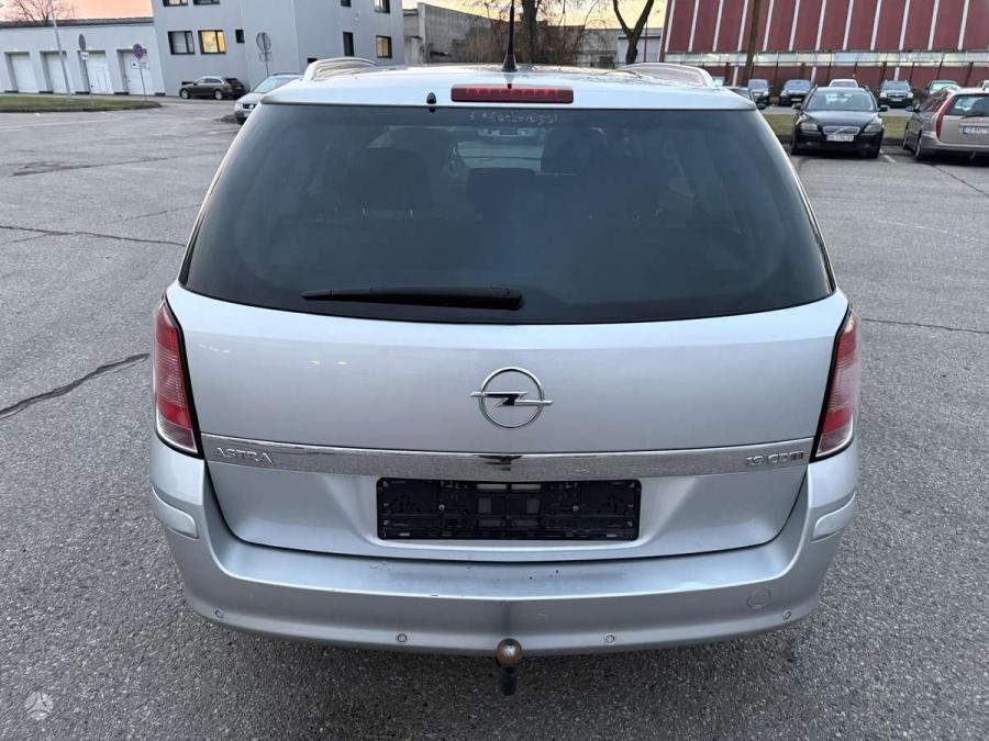 Pelēks Opel Astra 2008 Marijampole, ar dzinēja tilpumu 1.91 L un nobraukumu 215 tūkst. km par 1999 €, foto 6 vietnē AUTOMOTO.COM.LV