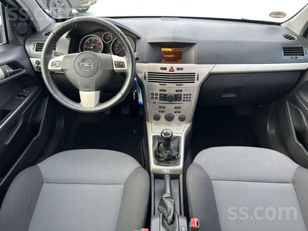 Pelēks Opel Astra 2008 Limbaži, ar dzinēja tilpumu 1.90 L un nobraukumu 254 tūkst. km par 3150 €, foto 9 vietnē AUTOMOTO.COM.LV