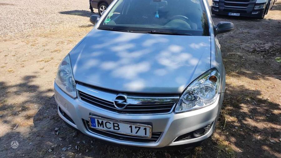 Pelēks Opel Astra 2008 Marijampole, ar dzinēja tilpumu 1.91 L un nobraukumu 372 tūkst. km par 1200 €, foto 7 vietnē AUTOMOTO.COM.LV