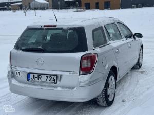Grey Opel Astra 2008 in Vilnius, with an engine capacity of 1.70 L and mileage of 330 thousand km for 1650 €, photo 3 on AUTOMOTO.COM.LV