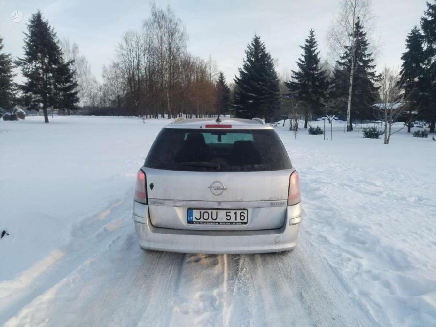 Pelēks Opel Astra 2008 Panevēža, ar dzinēja tilpumu 1.91 L un nobraukumu 261 tūkst. km par 1450 €, foto 6 vietnē AUTOMOTO.COM.LV