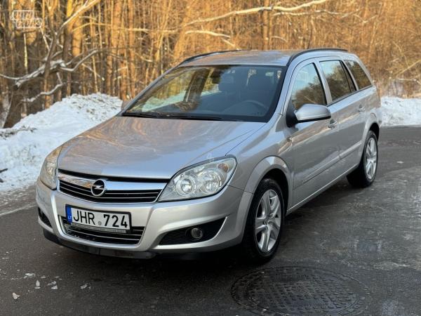 Pelēks Opel Astra 2008 Viļņa, ar dzinēja tilpumu 1.70 L un nobraukumu 335 tūkst. km par 1500 €, foto 1 vietnē AUTOMOTO.COM.LV