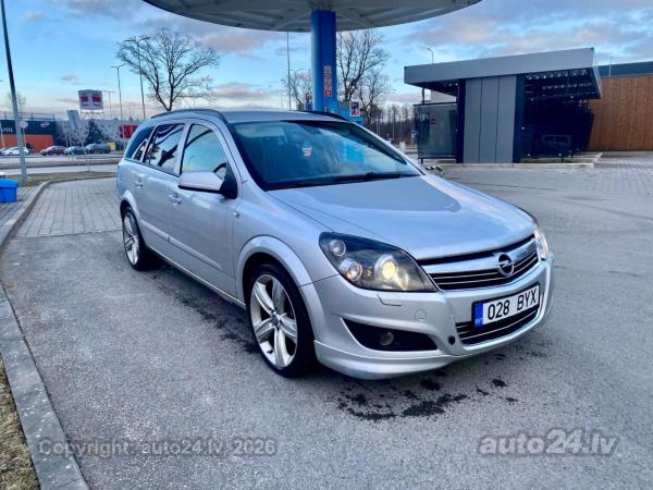 Pelēks Opel Astra 2008 Hāpsalu, ar dzinēja tilpumu 1.70 L un nobraukumu 365 tūkst. km par 2350 €, foto 4 vietnē AUTOMOTO.COM.LV