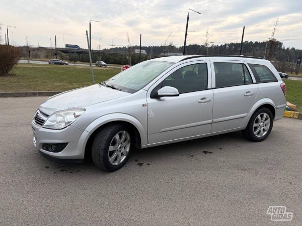 Pelēks Opel Astra 2008 Viļņa, ar dzinēja tilpumu 1.90 L un nobraukumu 272 tūkst. km par 2300 €, foto 3 vietnē AUTOMOTO.COM.LV