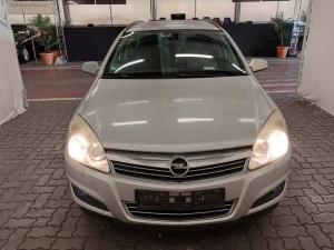 Pelēks Opel Astra 2008 Limbaži, ar dzinēja tilpumu 1.80 L un nobraukumu 217 tūkst. km par 3150 €, foto 3 vietnē AUTOMOTO.COM.LV