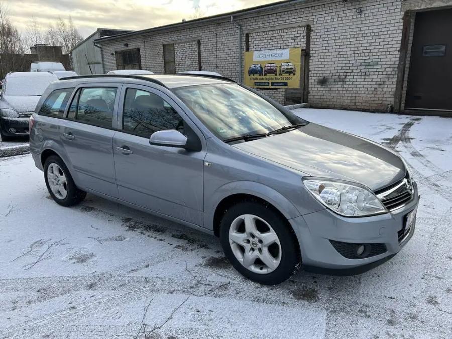 Pelēks Opel Astra 2008 Limbaži, ar dzinēja tilpumu 1.90 L un nobraukumu 254 tūkst. km par 3150 €, foto 4 vietnē AUTOMOTO.COM.LV