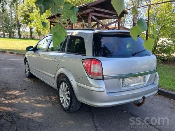Pelēks Opel Astra 2008 Rīga, ar dzinēja tilpumu 1.70 L un nobraukumu 0 tūkst. km par 490 €, foto 3 vietnē AUTOMOTO.COM.LV