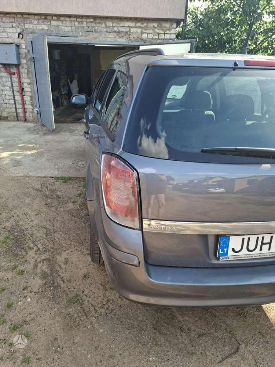 Pelēks Opel Astra 2008 Kauņa, ar dzinēja tilpumu 1.60 L un nobraukumu 226 tūkst. km par 1500 €, foto 6 vietnē AUTOMOTO.COM.LV