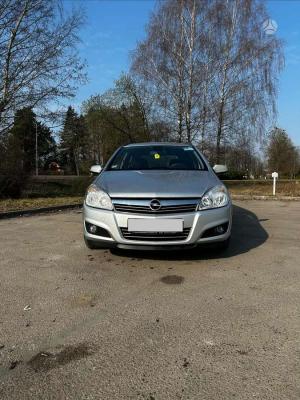 Pelēks Opel Astra 2008 Marijampole, ar dzinēja tilpumu 1.69 L un nobraukumu 227 tūkst. km par 1900 €, foto 4 vietnē AUTOMOTO.COM.LV