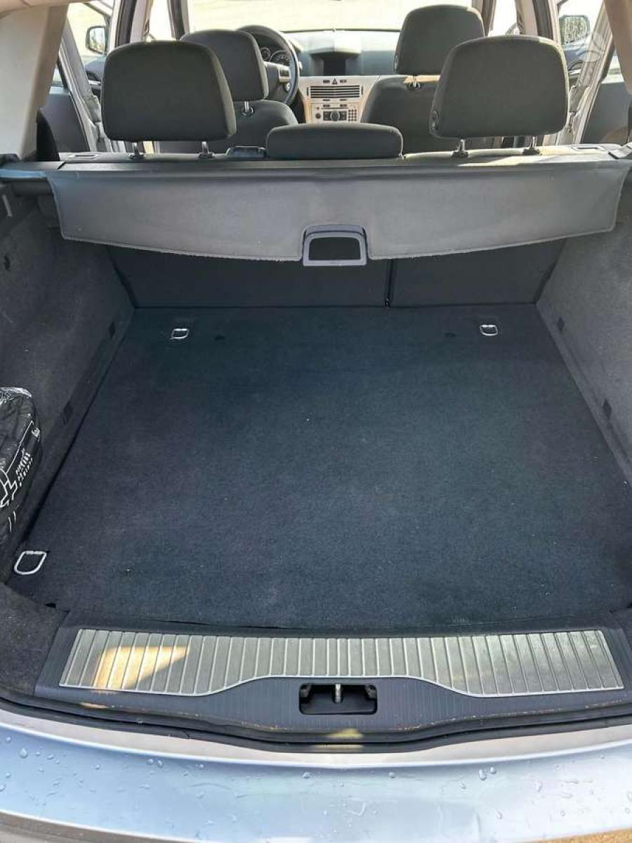 Pelēks Opel Astra 2008 Marijampole, ar dzinēja tilpumu 1.69 L un nobraukumu 227 tūkst. km par 1900 €, foto 14 vietnē AUTOMOTO.COM.LV