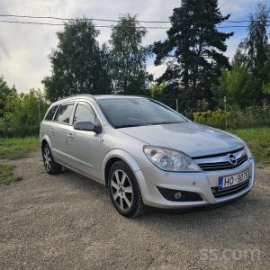 Pelēks Opel Astra 2008 Rīga, ar dzinēja tilpumu 1.90 L un nobraukumu 360 tūkst. km par 2150 €, foto  vietnē AUTOMOTO.COM.LV