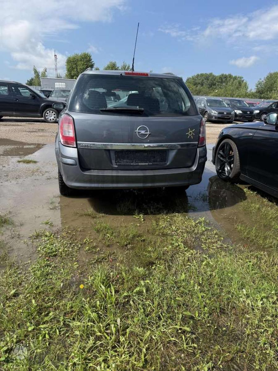Pelēks Opel Astra 2008 Jurbarkas, ar dzinēja tilpumu 1.36 L un nobraukumu 160 tūkst. km par 1999 €, foto 5 vietnē AUTOMOTO.COM.LV