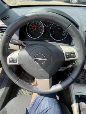Pelēks Opel Astra 2008 Jurbarkas, ar dzinēja tilpumu 1.36 L un nobraukumu 160 tūkst. km par 1999 €, foto 9 vietnē AUTOMOTO.COM.LV