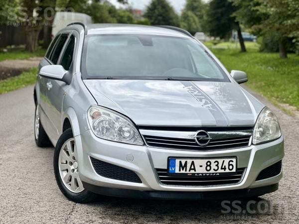Серый Опель Астра 2008 в Елгава, объемом двигателя 1.70 л и пробегом 265 тыс. км за 1750 €, фото 1 на AUTOMOTO.COM.LV
