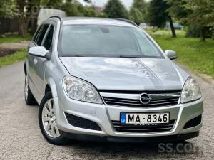Grey Opel Astra 2008 in Jelgava, with an engine capacity of 1.70 L and mileage of 265 thousand km for 1750 €, photo  on AUTOMOTO.COM.LV