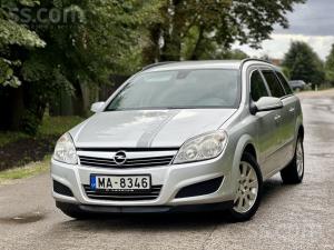 Grey Opel Astra 2008 in Jelgava, with an engine capacity of 1.70 L and mileage of 265 thousand km for 1750 €, photo 6 on AUTOMOTO.COM.LV