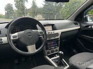 Grey Opel Astra 2008 in Jelgava, with an engine capacity of 1.70 L and mileage of 265 thousand km for 1750 €, photo 15 on AUTOMOTO.COM.LV
