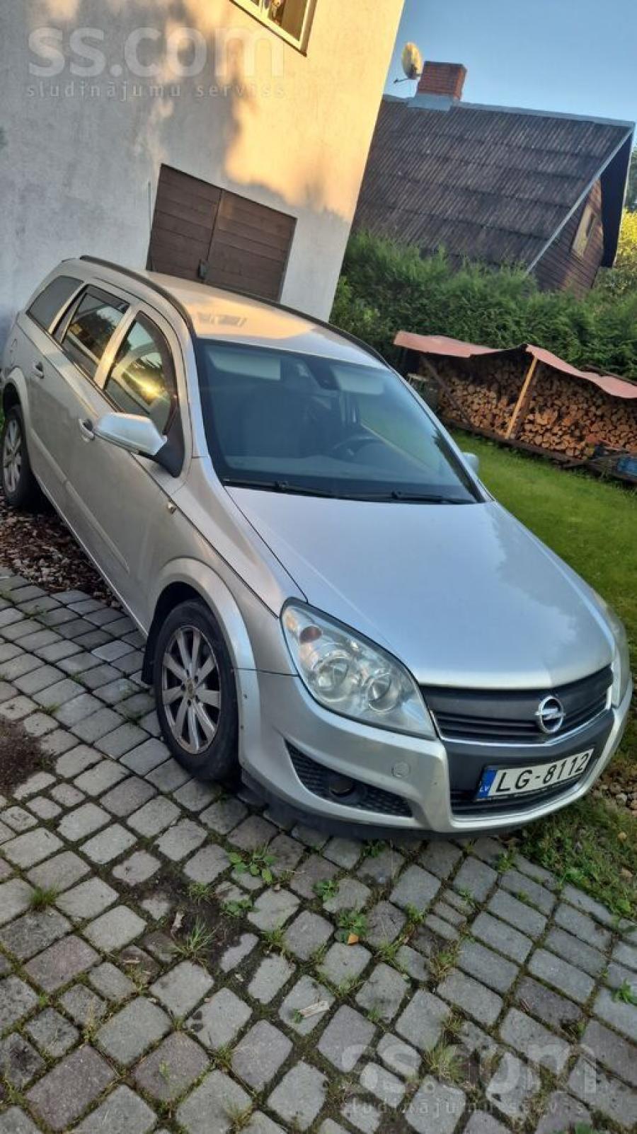 Pelēks Opel Astra 2008 Jelgava, ar dzinēja tilpumu 1.70 L un nobraukumu 248 tūkst. km par 880 €, foto 1 vietnē AUTOMOTO.COM.LV