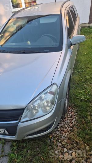 Pelēks Opel Astra 2008 Jelgava, ar dzinēja tilpumu 1.70 L un nobraukumu 248 tūkst. km par 880 €, foto 3 vietnē AUTOMOTO.COM.LV