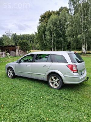 Pelēks Opel Astra 2008 Rīga, ar dzinēja tilpumu 1.90 L un nobraukumu 0 tūkst. km par 1400 €, foto 5 vietnē AUTOMOTO.COM.LV