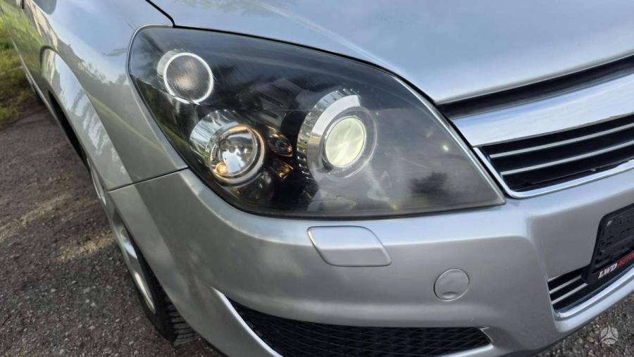 Pelēks Opel Astra 2008 Šauļi, ar dzinēja tilpumu 1.90 L un nobraukumu 280 tūkst. km par 1999 €, foto 12 vietnē AUTOMOTO.COM.LV