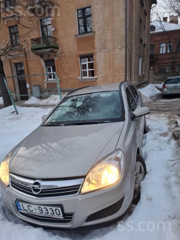 Опель Астра 2008 в Даугавпилс на AUTOMOTO.COM.LV Серый Опель Астра 2008 в Даугавпилс, объемом двигателя 1.70 л и пробегом 308 тыс. км за 2300 €, фото 1 на AUTOMOTO.COM.LV