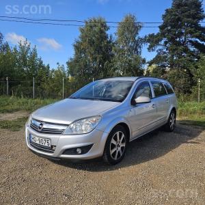 Grey Opel Astra 2008 in Riga, with an engine capacity of 1.90 L and mileage of 360 thousand km for 1890 €, photo  on AUTOMOTO.COM.LV