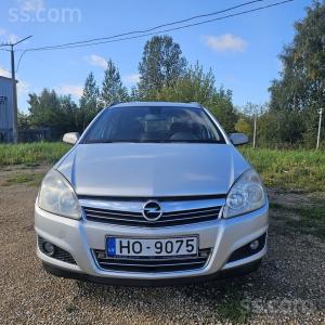 Серый Опель Астра 2008 в Рига, объемом двигателя 1.90 л и пробегом 360 тыс. км за 1890 €, фото 3 на AUTOMOTO.COM.LV