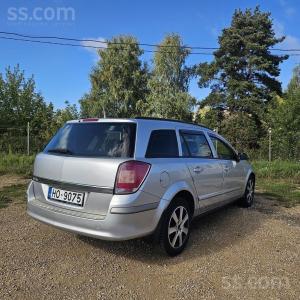 Серый Опель Астра 2008 в Рига, объемом двигателя 1.90 л и пробегом 360 тыс. км за 1890 €, фото 7 на AUTOMOTO.COM.LV