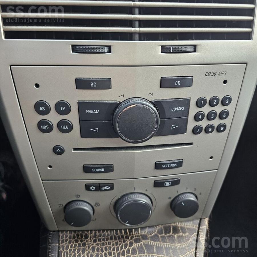 Pelēks Opel Astra 2008 Rīga, ar dzinēja tilpumu 1.90 L un nobraukumu 360 tūkst. km par 1440 €, foto 19 vietnē AUTOMOTO.COM.LV