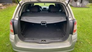 Grey Opel Astra 2008 in Vilnius, with an engine capacity of 1.70 L and mileage of 335 thousand km for 650 €, photo 11 on AUTOMOTO.COM.LV