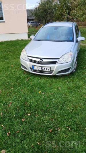Pelēks Opel Astra 2008 Ogre, ar dzinēja tilpumu 1.70 L un nobraukumu 383 tūkst. km par 2000 €, foto 4 vietnē AUTOMOTO.COM.LV